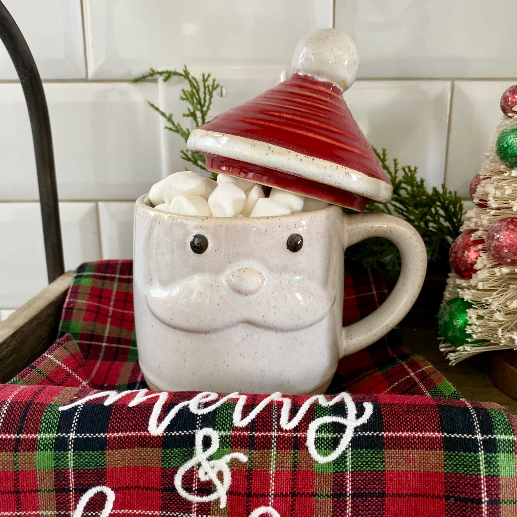 Snow Day Santa Mug With Lid – Decor By Amanda