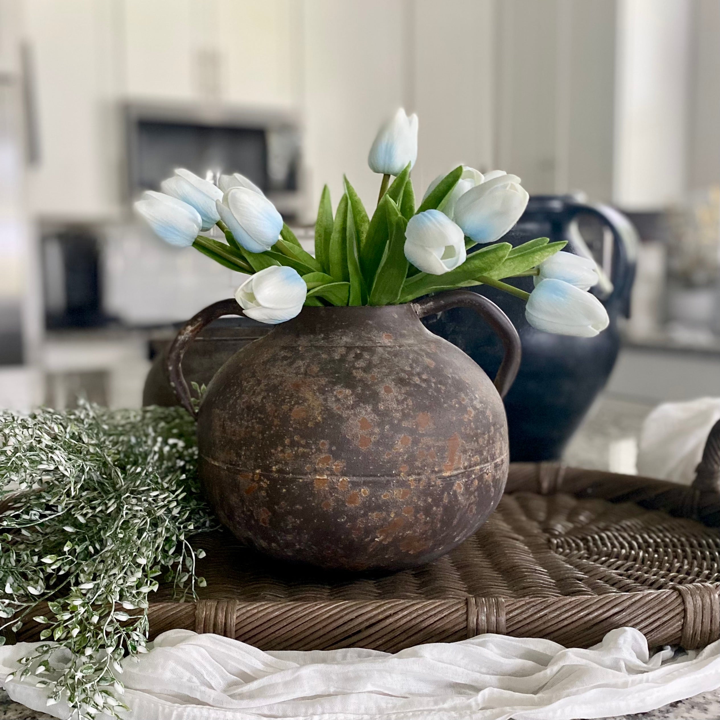 Carlo Vessel – Decor By Amanda